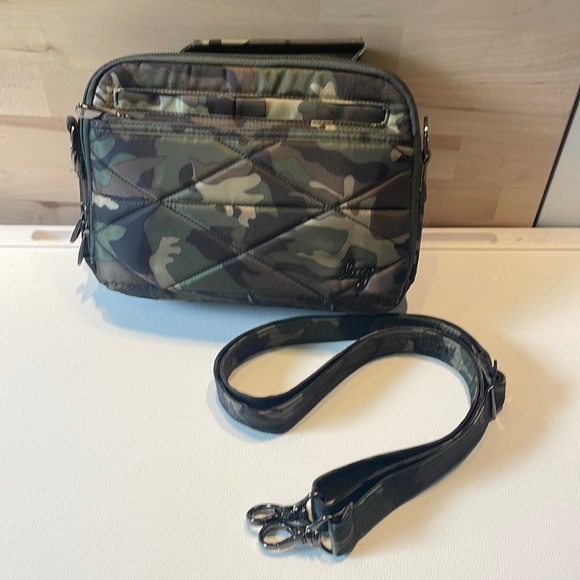 lug | Bags | Lug Crossbody Roundabout Xl In Camo Green Nwot | Poshmark